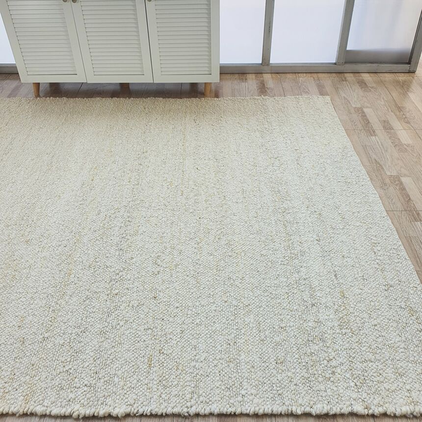 Woven Rugs - Handcrafted Elegance For Your Home Décor